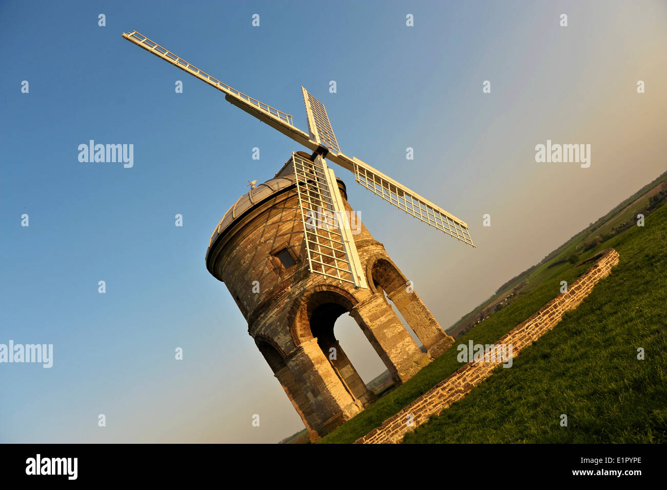 Chesterton windmill at sunset in warwickshire Stock Photo - Alamy
