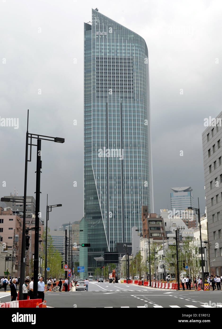 Tokyo, Japan. 9th June, 2014. Toranomon Hills, a new 52-story ...