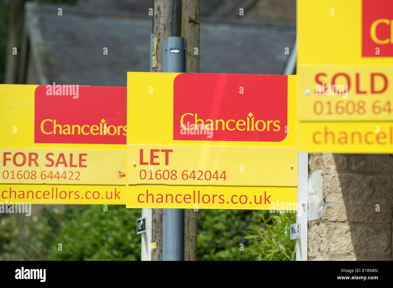 Estate Agents Boards Stock Photos & Estate Agents Boards Stock Images ...