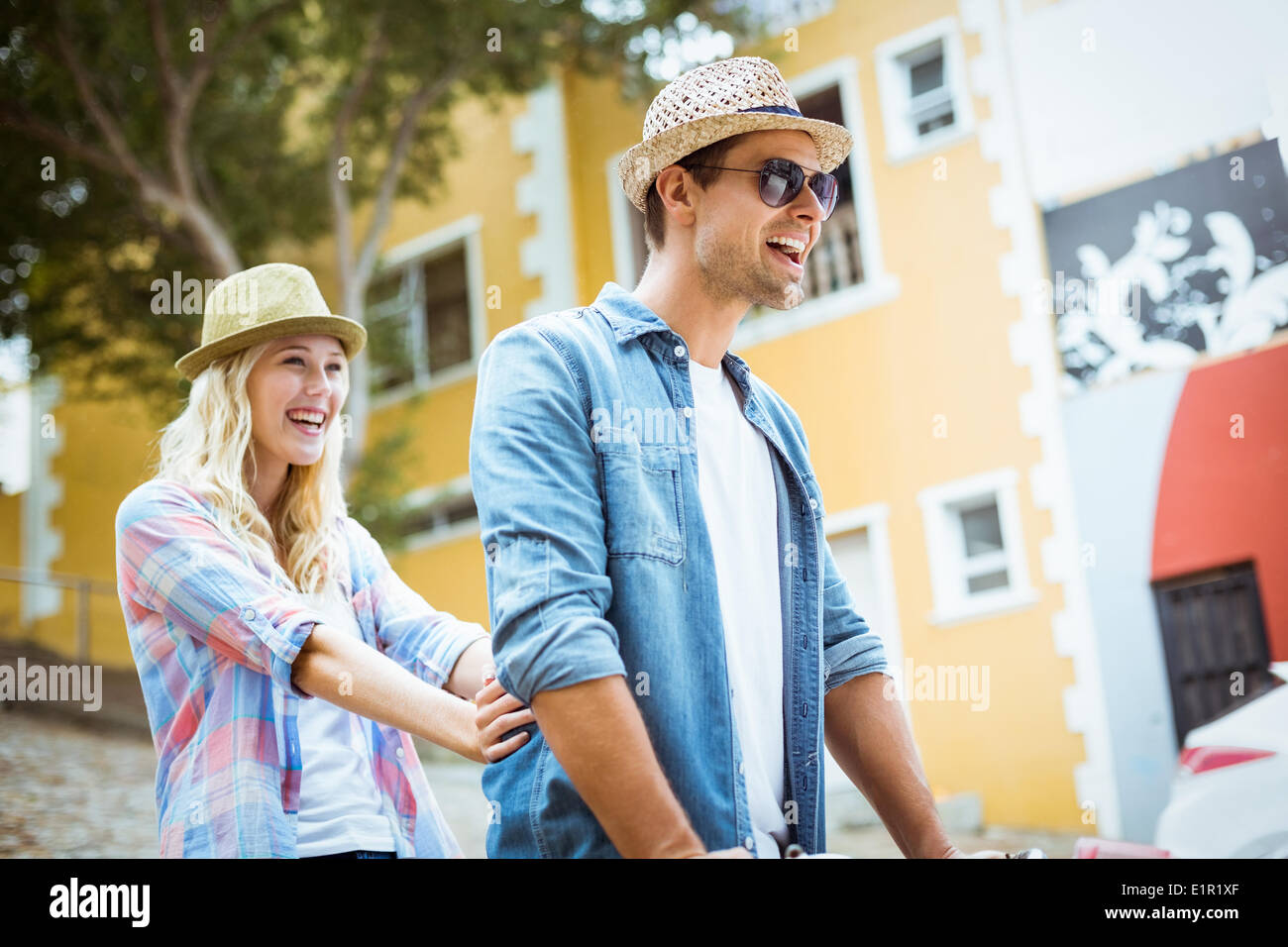 Hip young couple spending time together Stock Photo - Alamy