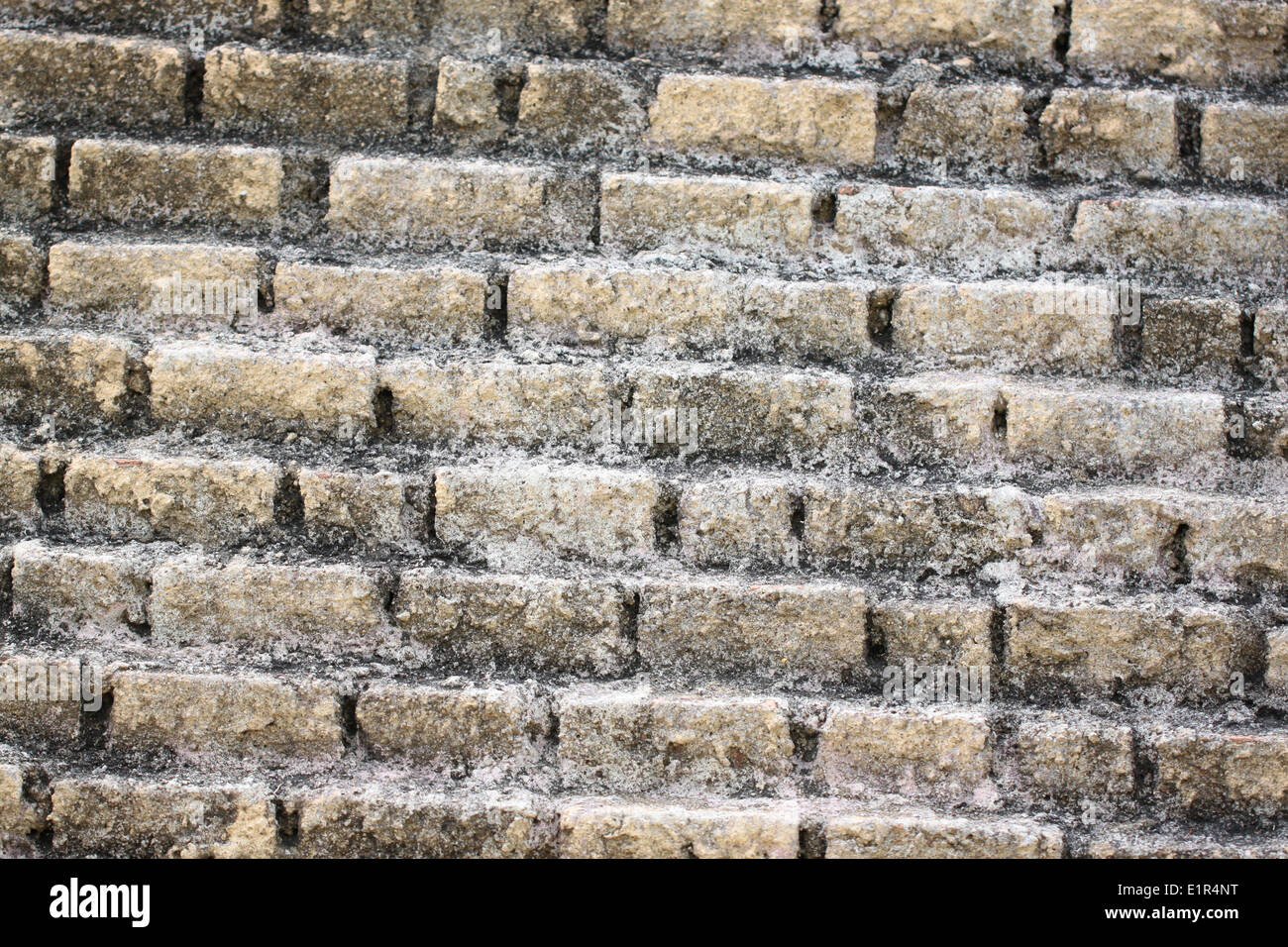 Old seamless brick wall hi-res stock photography and images - Alamy