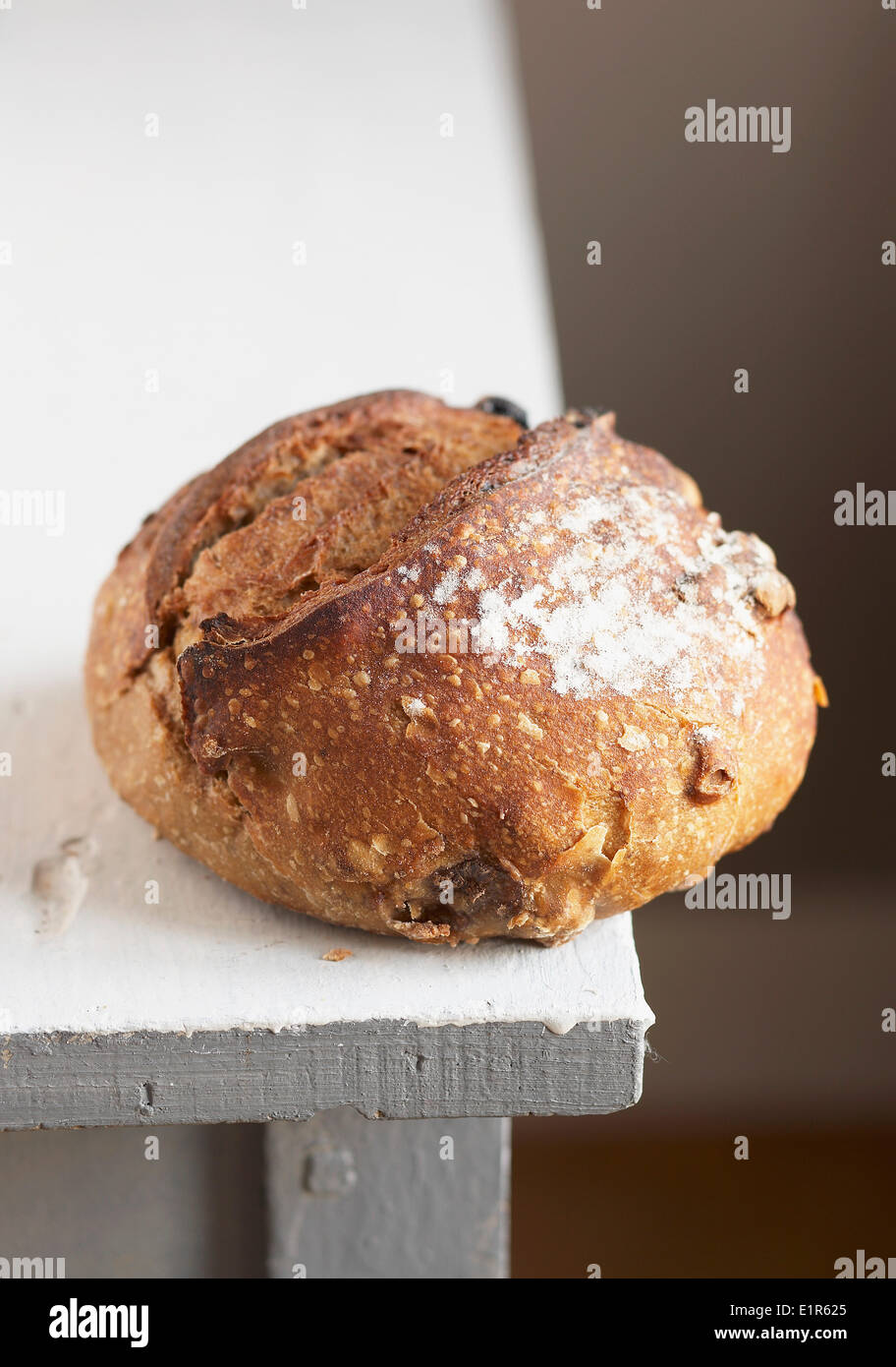 Round bread loaf hi-res stock photography and images - Alamy
