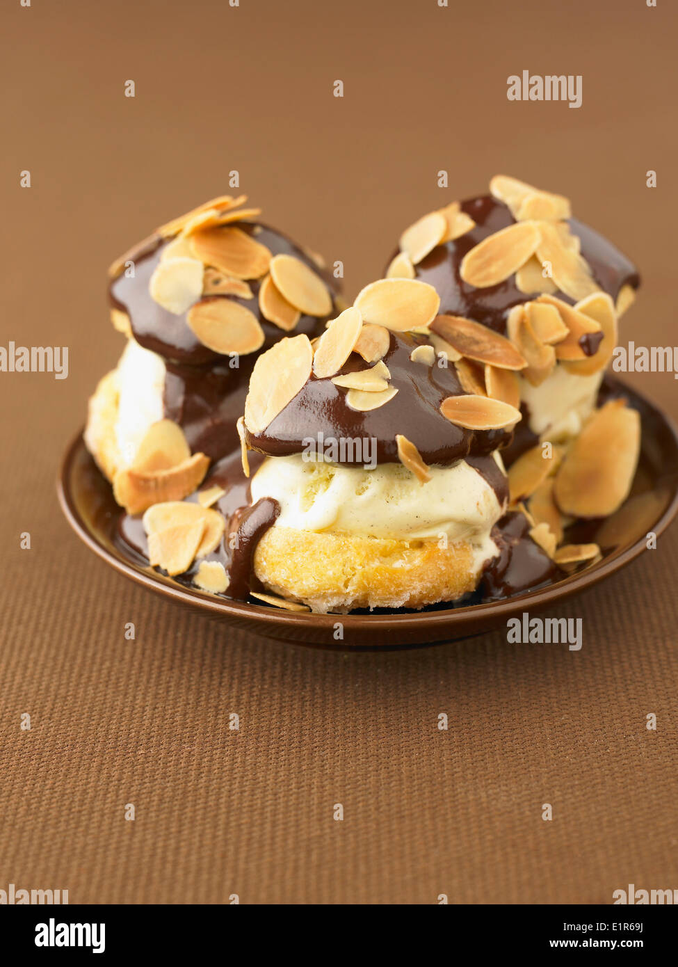 Profiterole style hi-res stock photography and images - Alamy