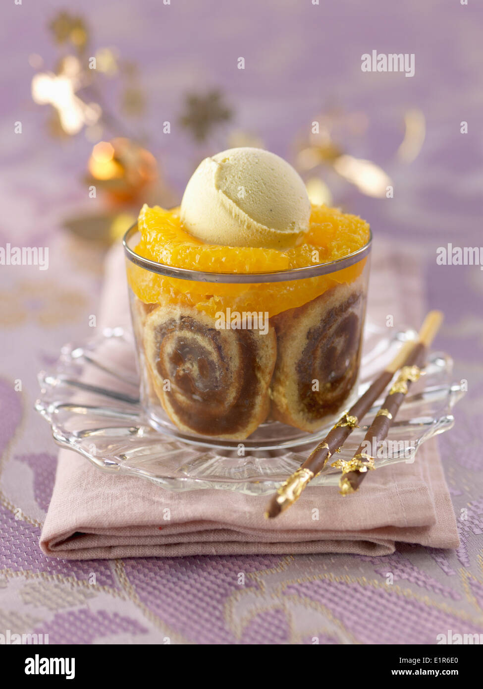 Easy orange cake hi-res stock photography and images - Alamy