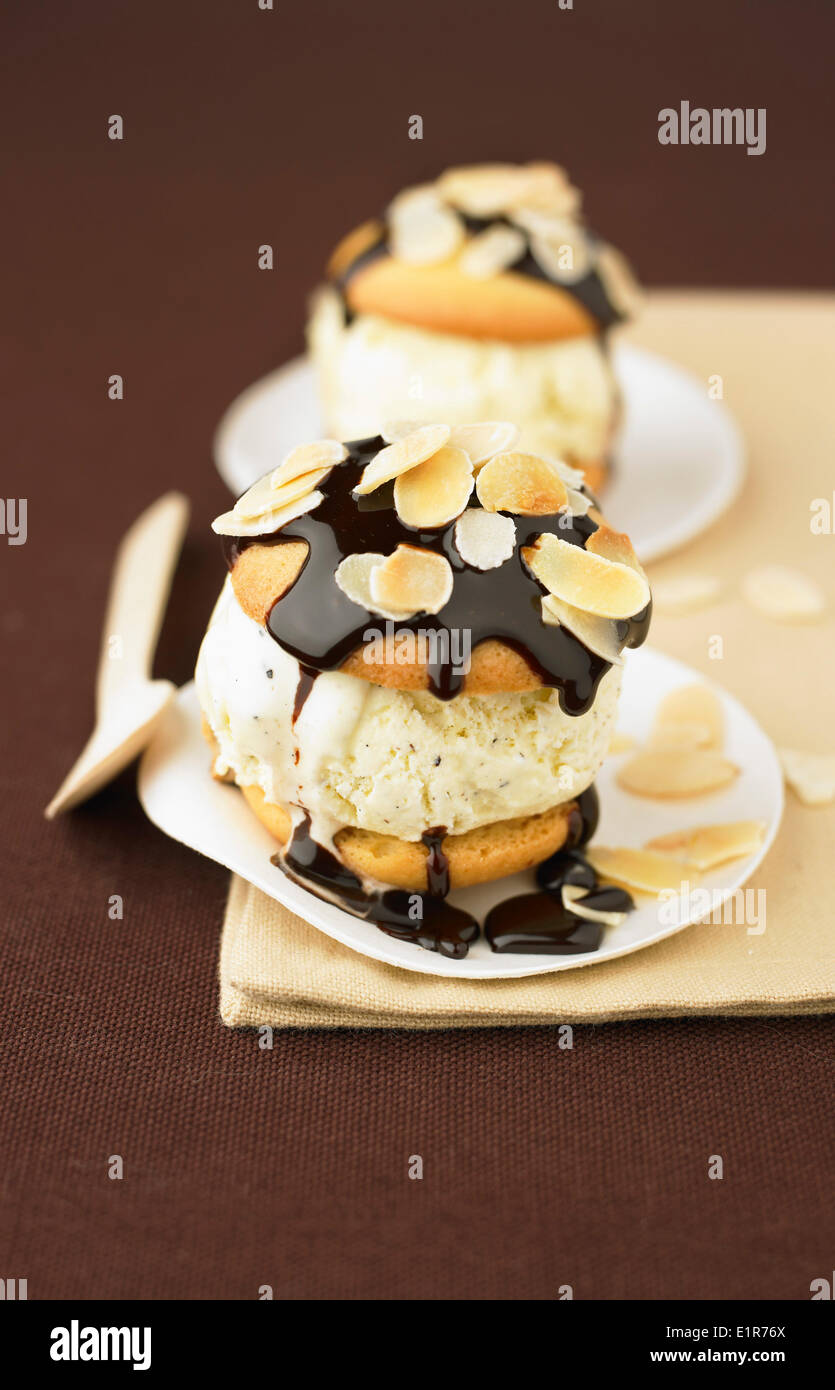 Profiterole style hi-res stock photography and images - Alamy