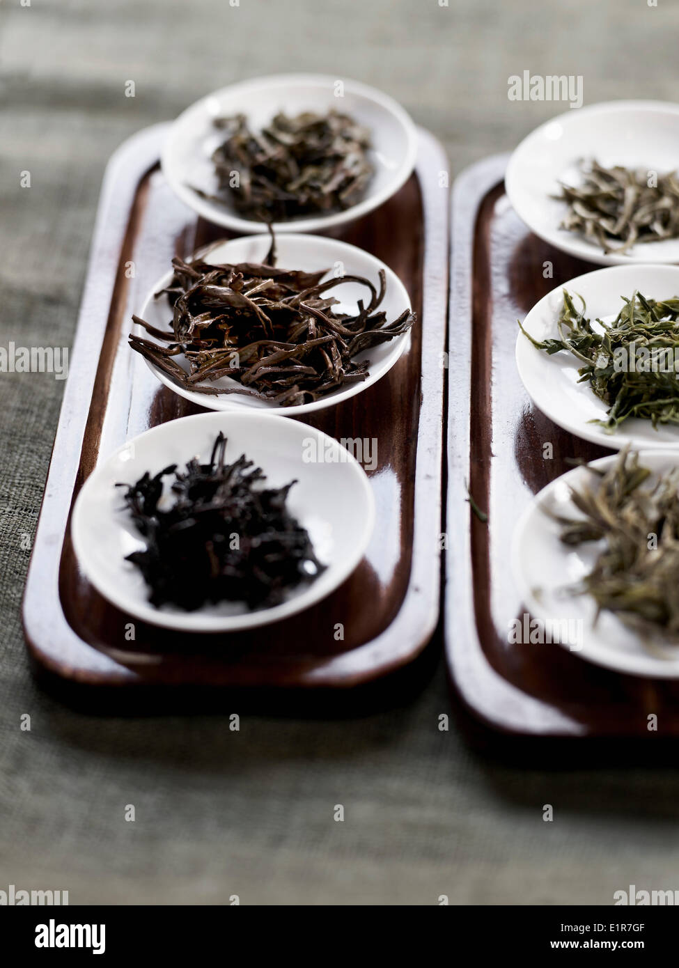Different varieties of tea leaves Stock Photo - Alamy