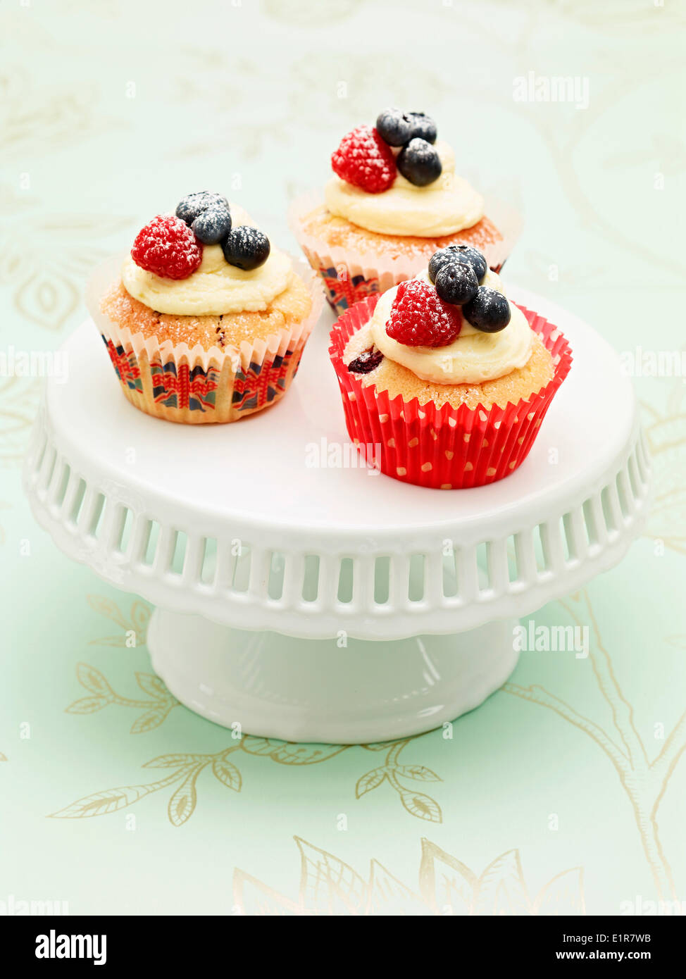 Cupcakes finger food hi-res stock photography and images - Alamy