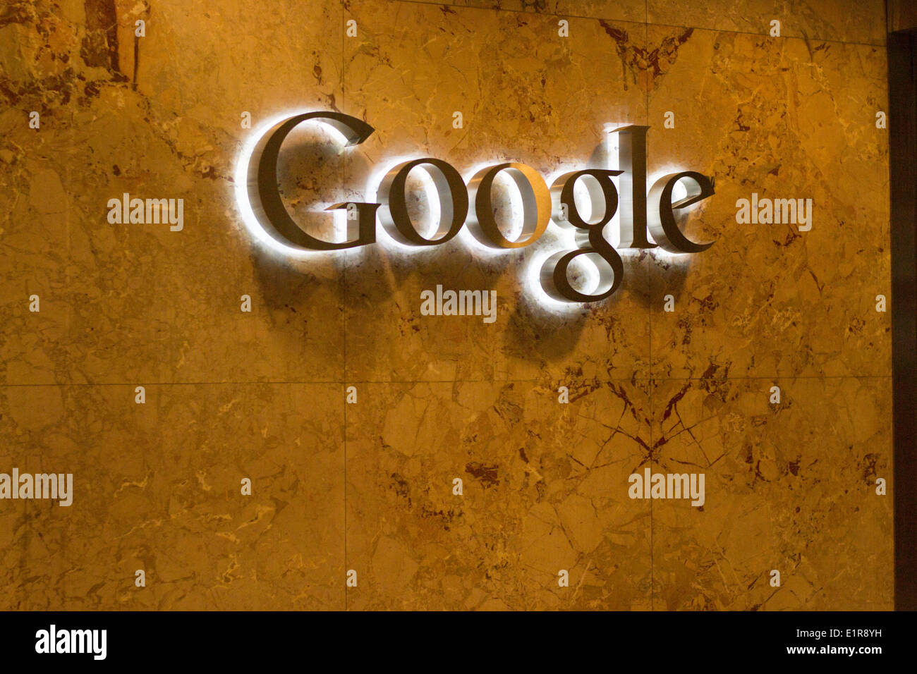 Google toronto office hi-res stock photography and images - Alamy