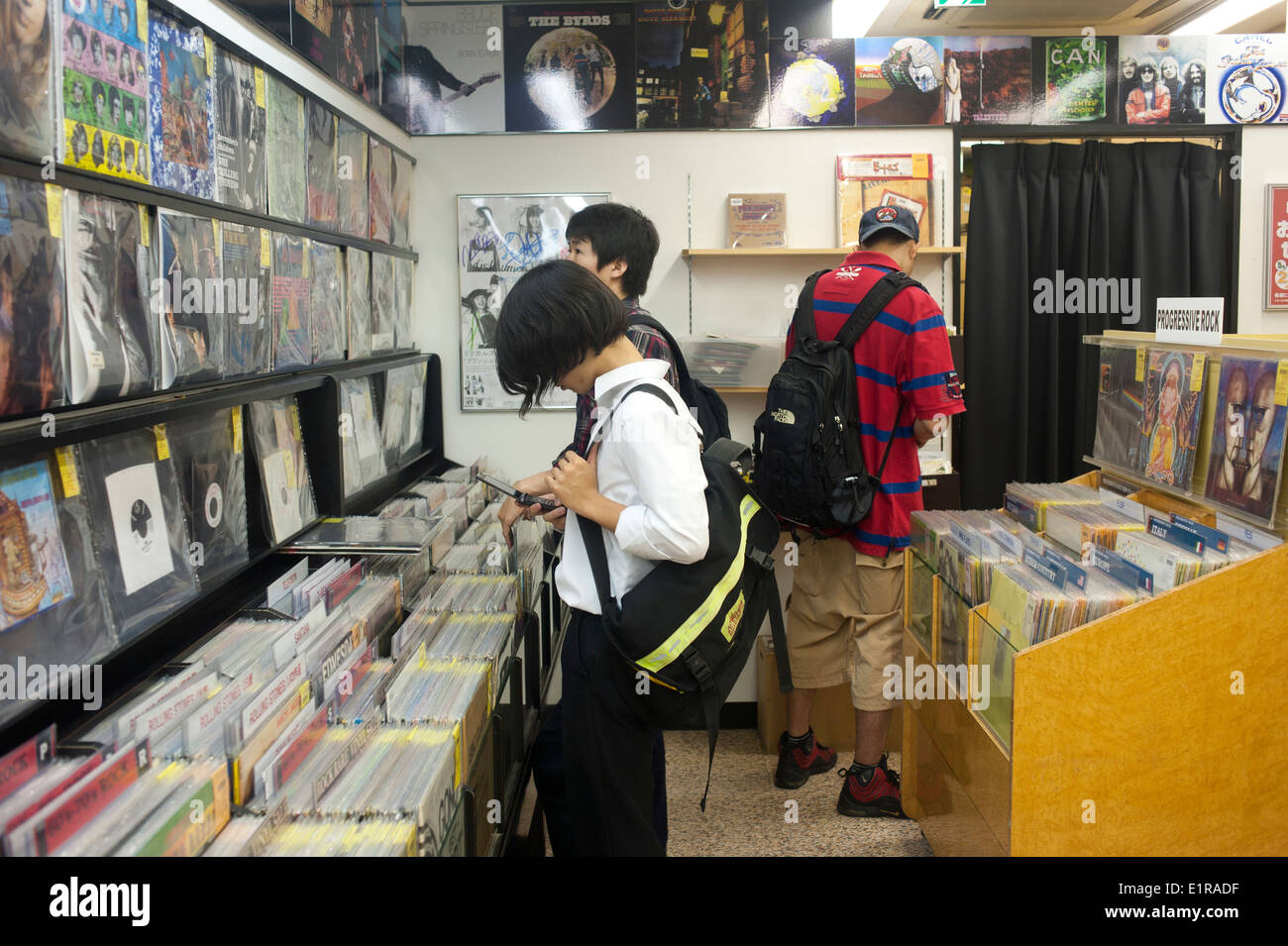 Vintage record shop interior hi-res stock photography and images - Alamy