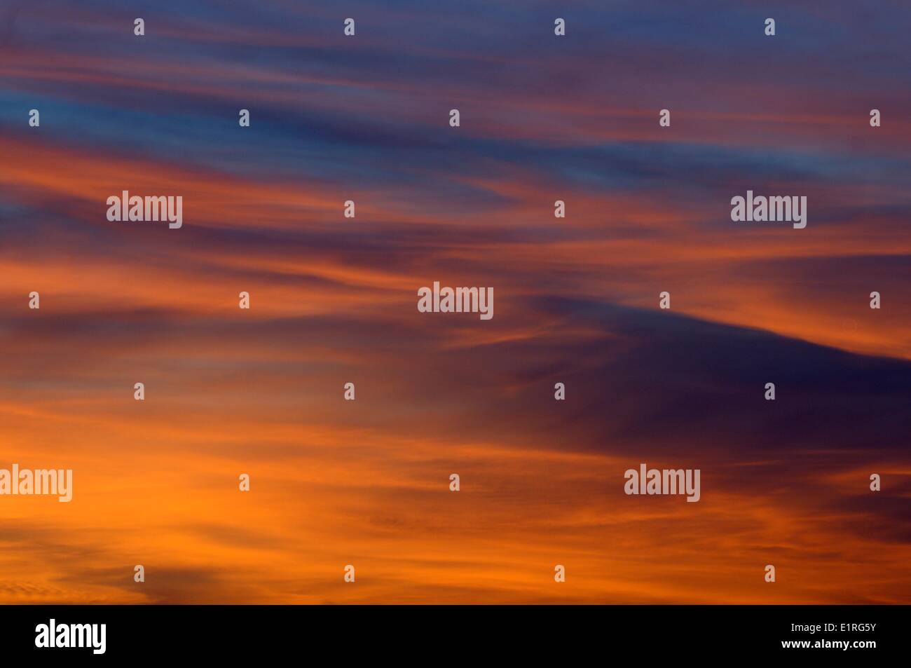 Cirrus fibratus at sunset hi-res stock photography and images - Alamy