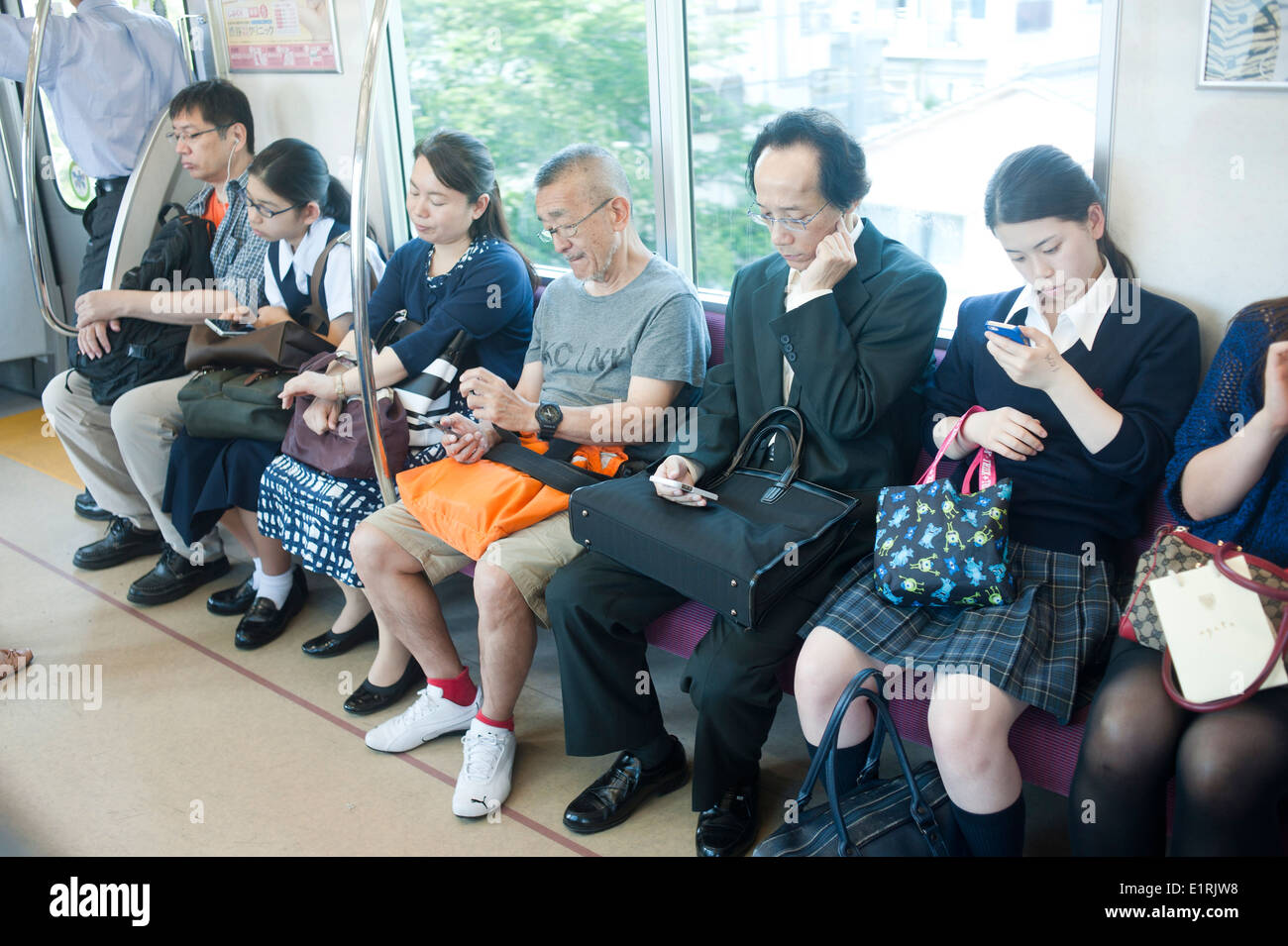 Mobile phones in japan hi-res stock photography and images - Alamy