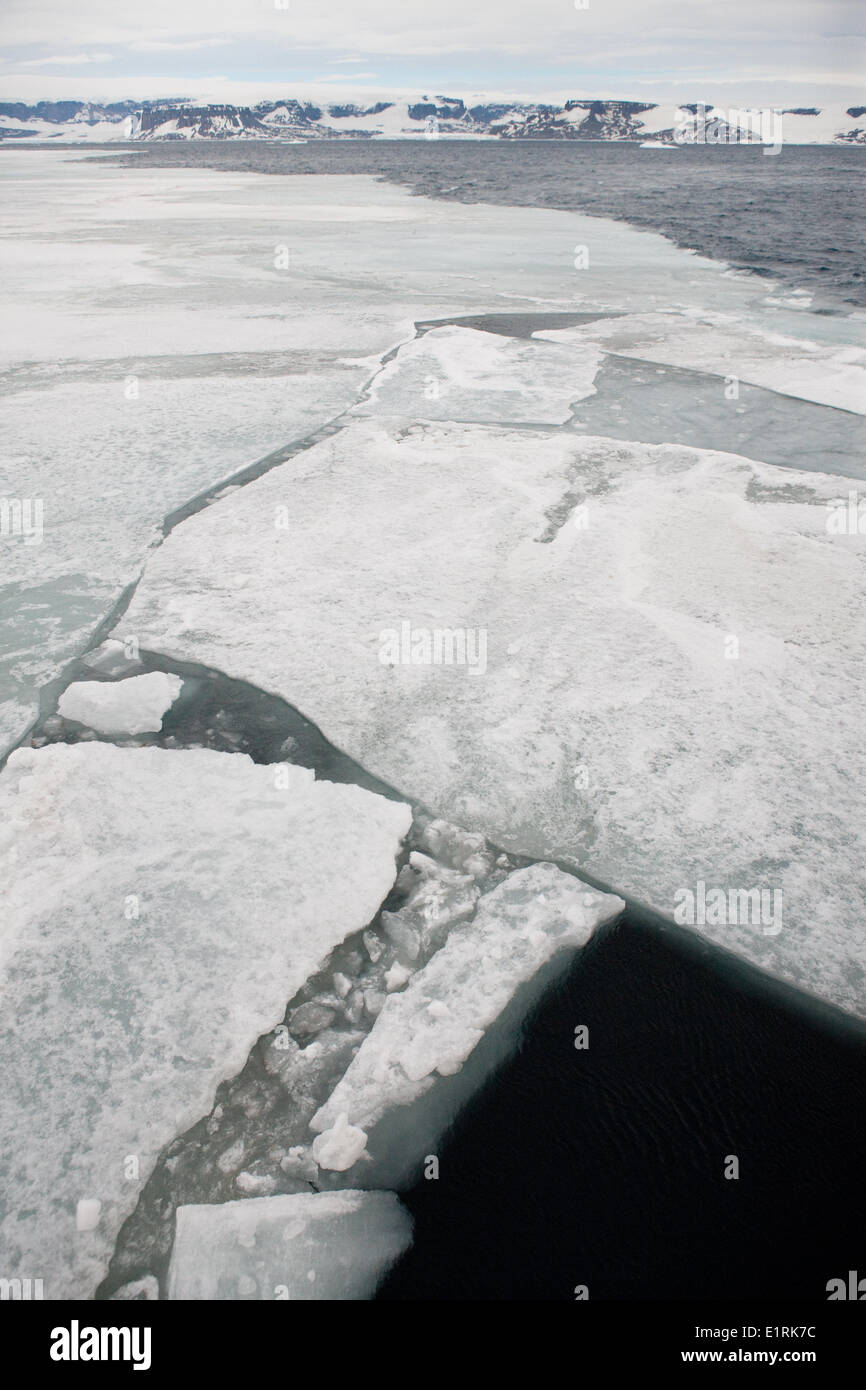 Marginal ice zone miz dynamic hi-res stock photography and images - Alamy