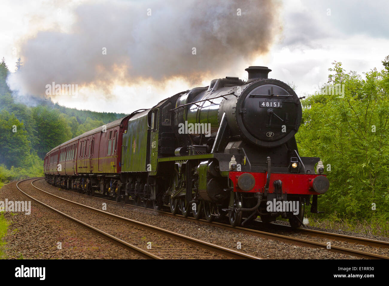 LMS Stanier Class 8F 48151, steam train near Lazonby, Carlisle, Eden ...