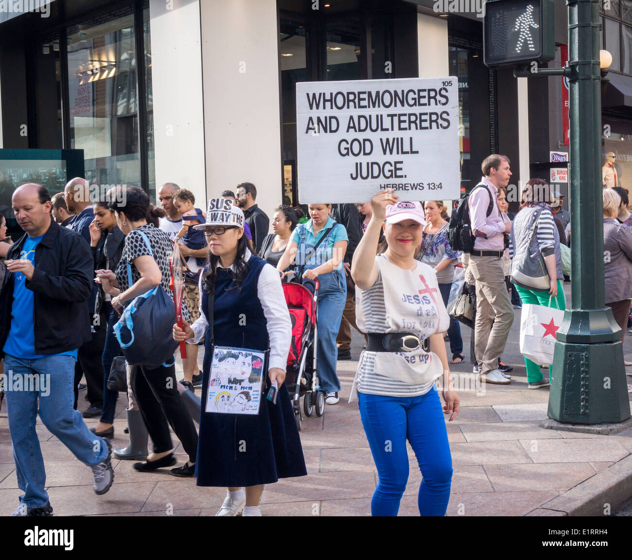 Pamphleteering hi-res stock photography and images - Alamy