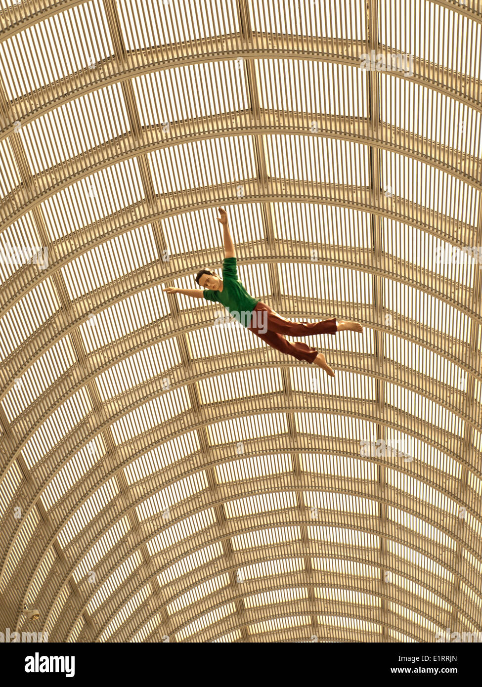 Dangling figures hi-res stock photography and images - Alamy