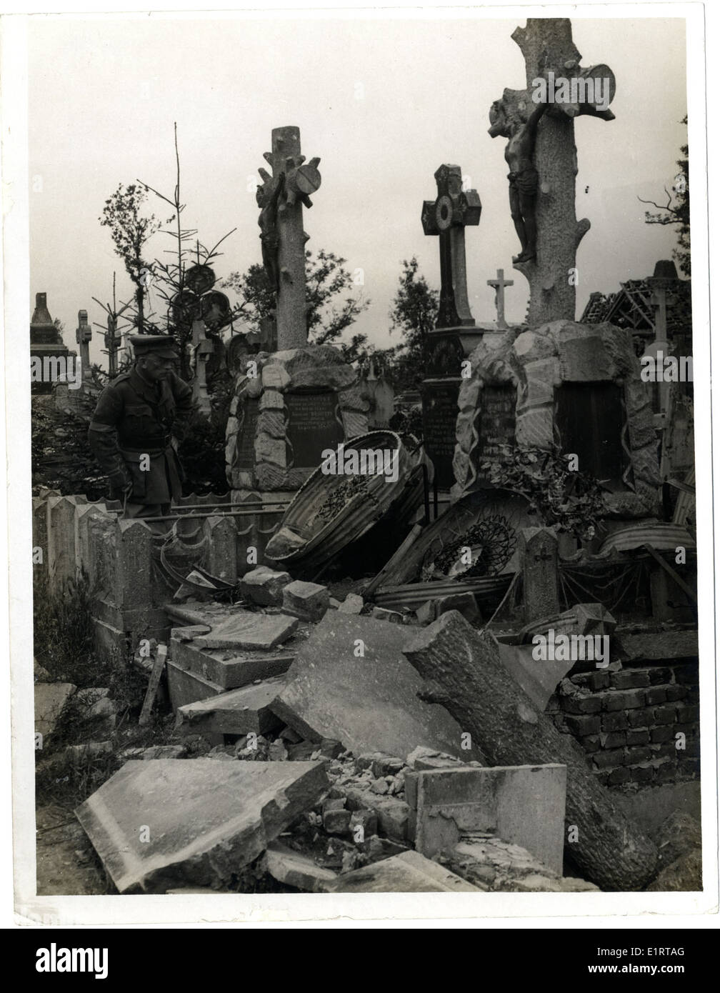 German chaplain ww1 hi-res stock photography and images - Alamy