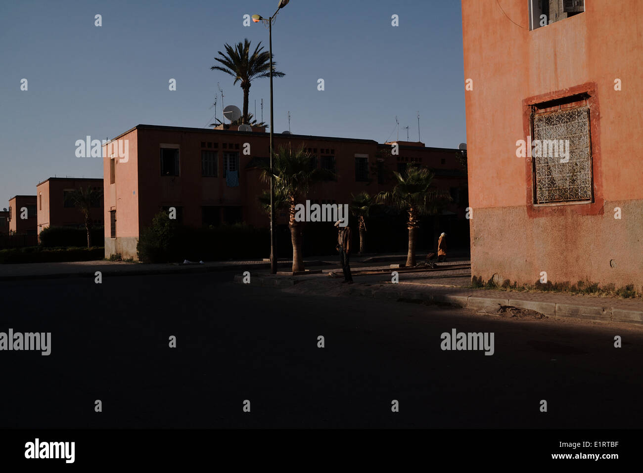 Middle class neighbourhood hi-res stock photography and images - Alamy