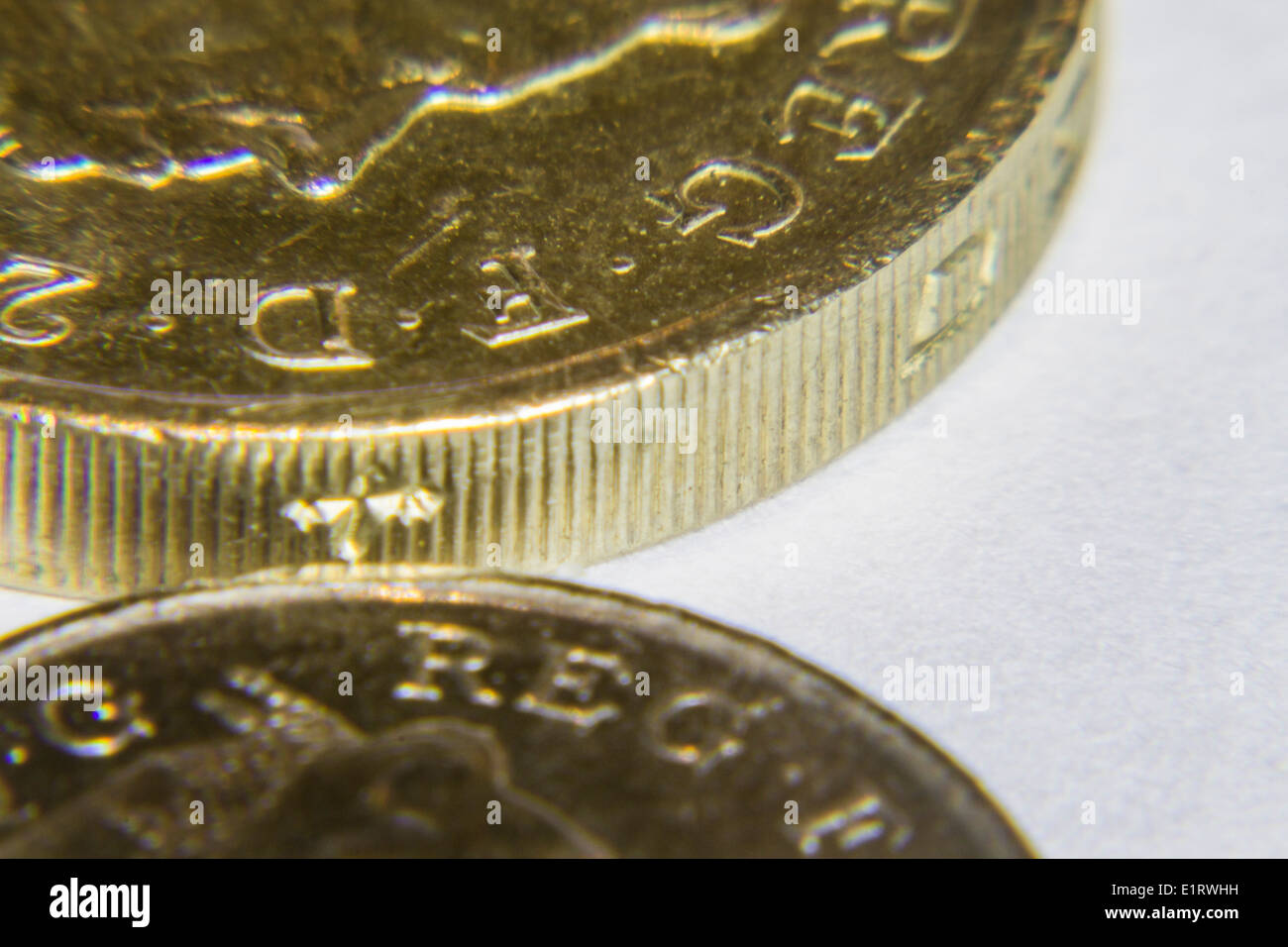 Macro pound coin hi-res stock photography and images - Alamy