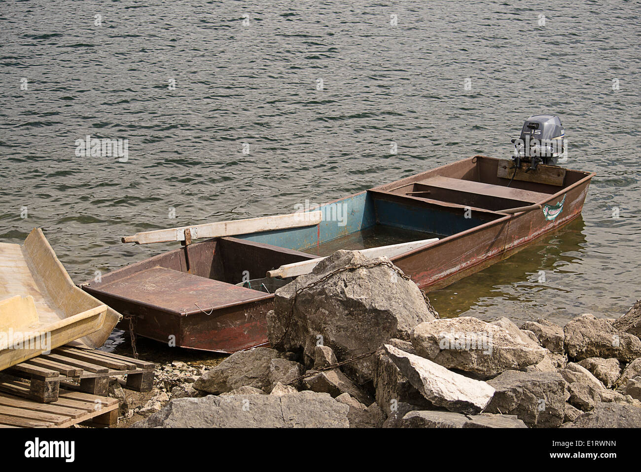 Old motorboat hi-res stock photography and images - Alamy