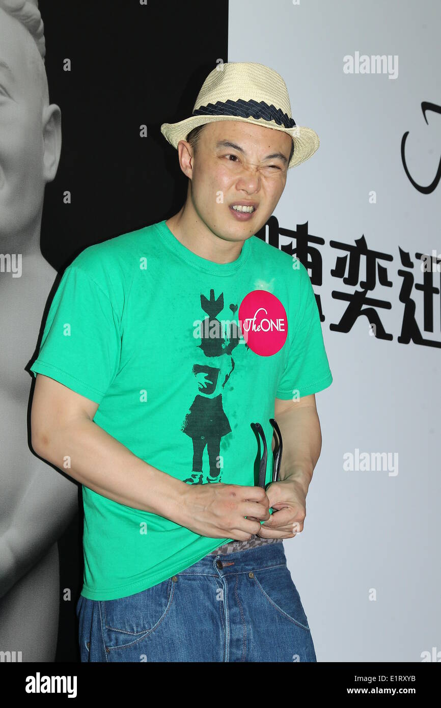 Hong Kong, China. 8th June, 2014. Singer Eason Chan promotes his new ...