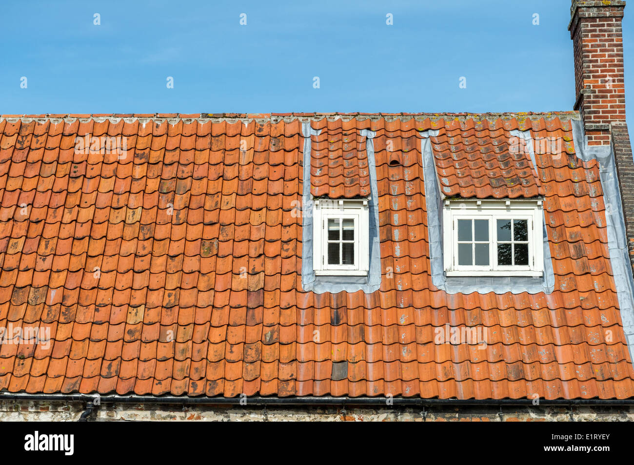 Typical tiled roof on a farm building in north Norfolk Stock Photo - Alamy