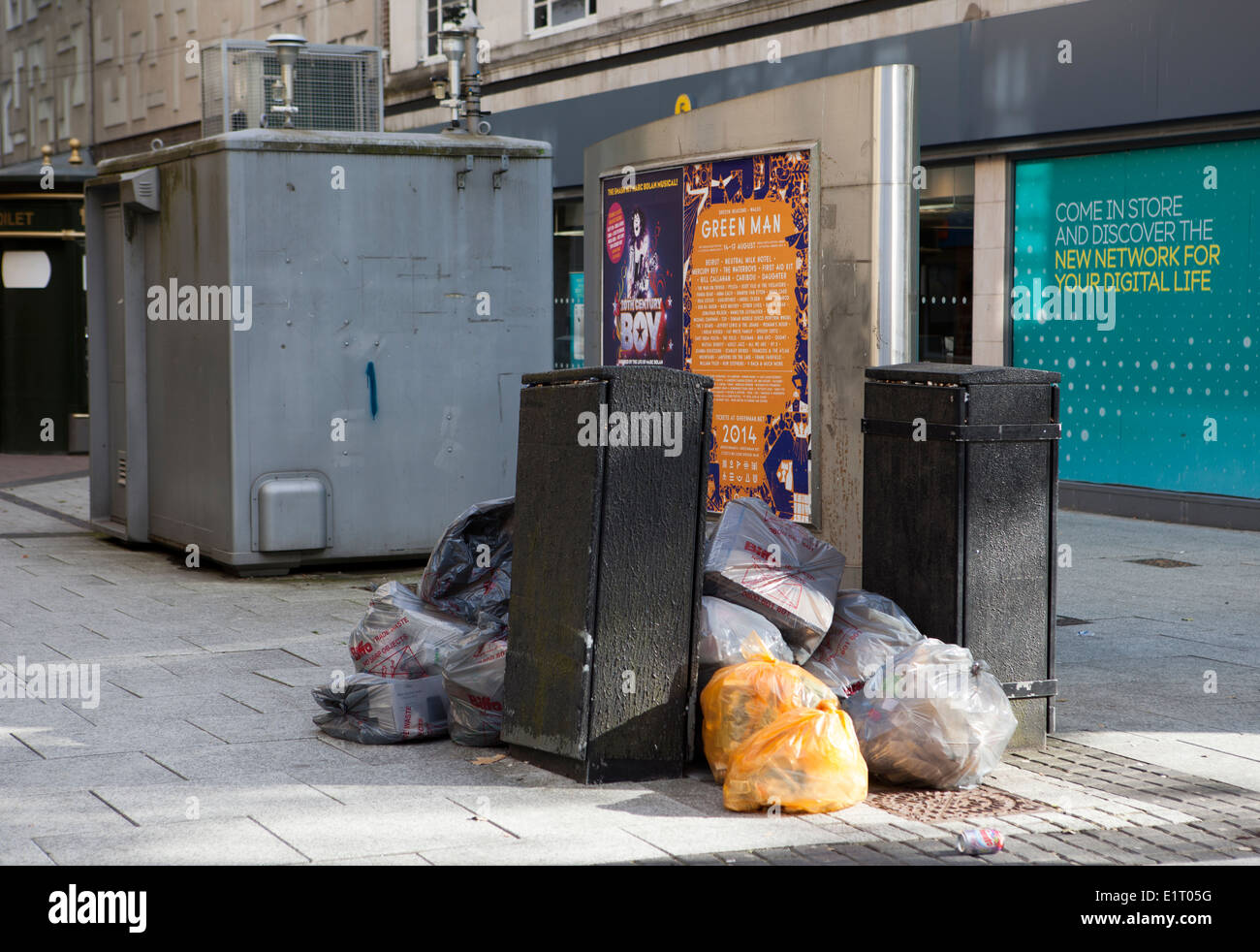 Recycling centre cardiff hi-res stock photography and images - Alamy