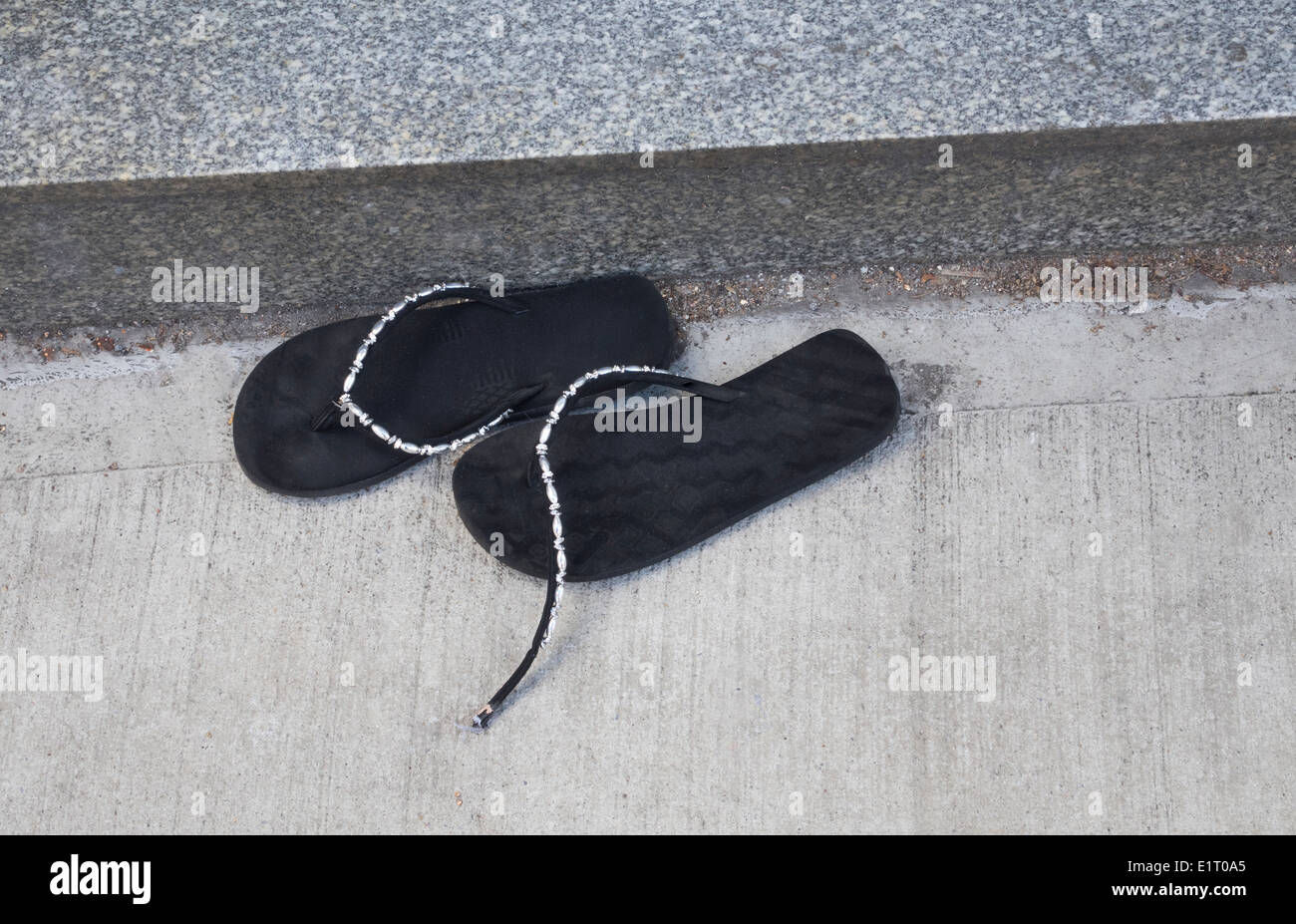 Zori hi-res stock photography and images - Alamy