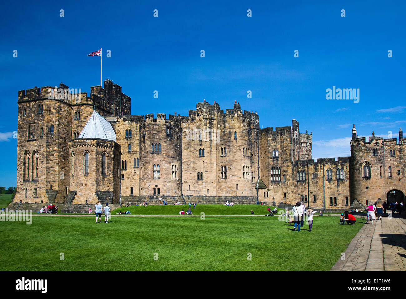 Alnwick Castle, taken from inside the outer bailey, where Harry Potter ...