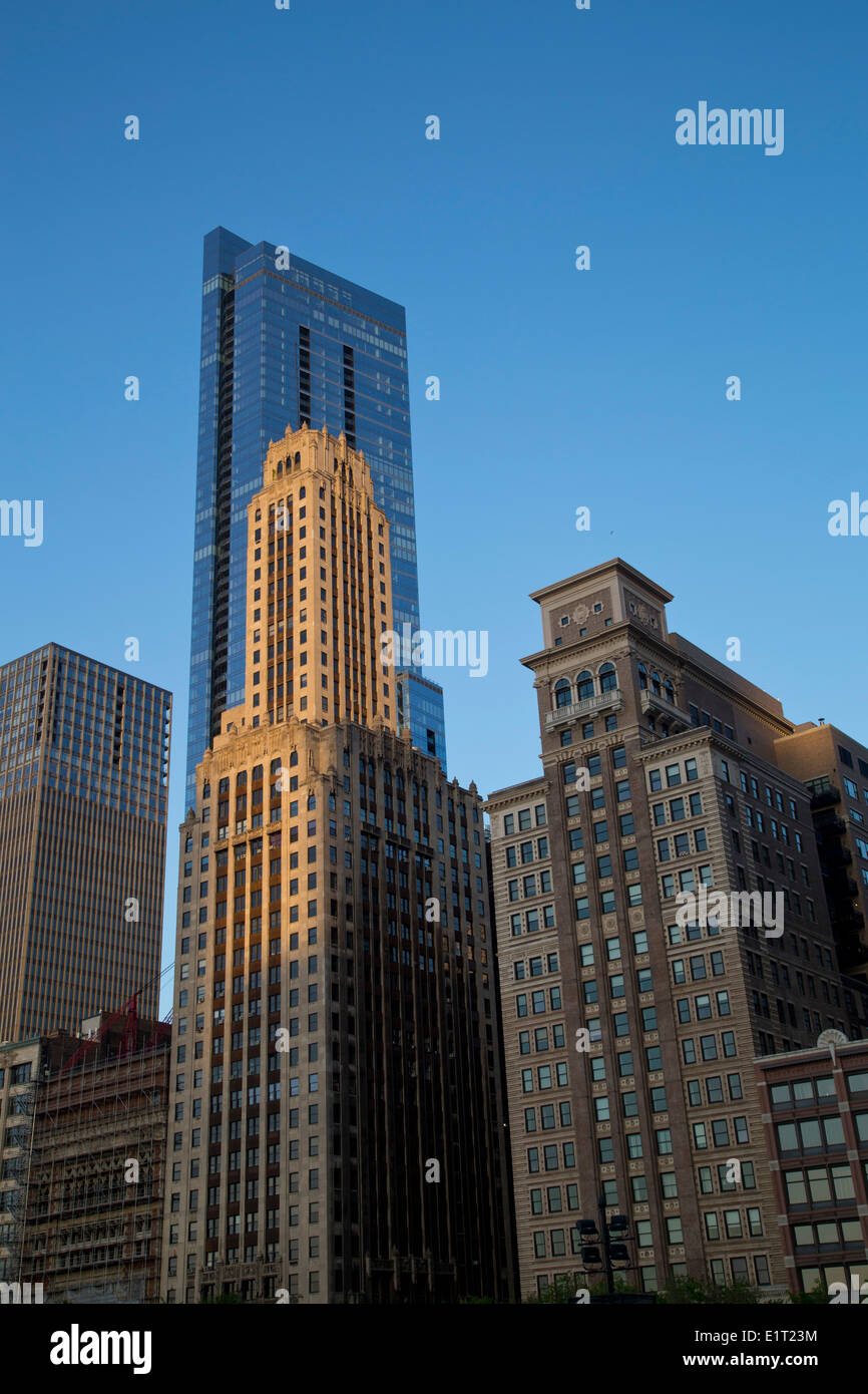 Chicago towers hi-res stock photography and images - Alamy