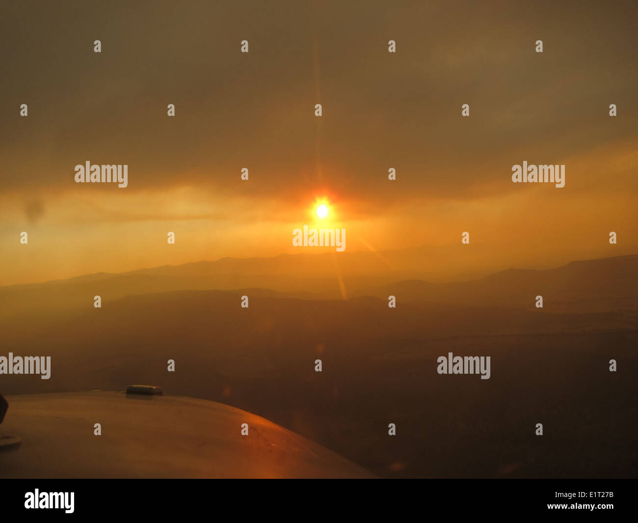 Air attack hi-res stock photography and images - Alamy