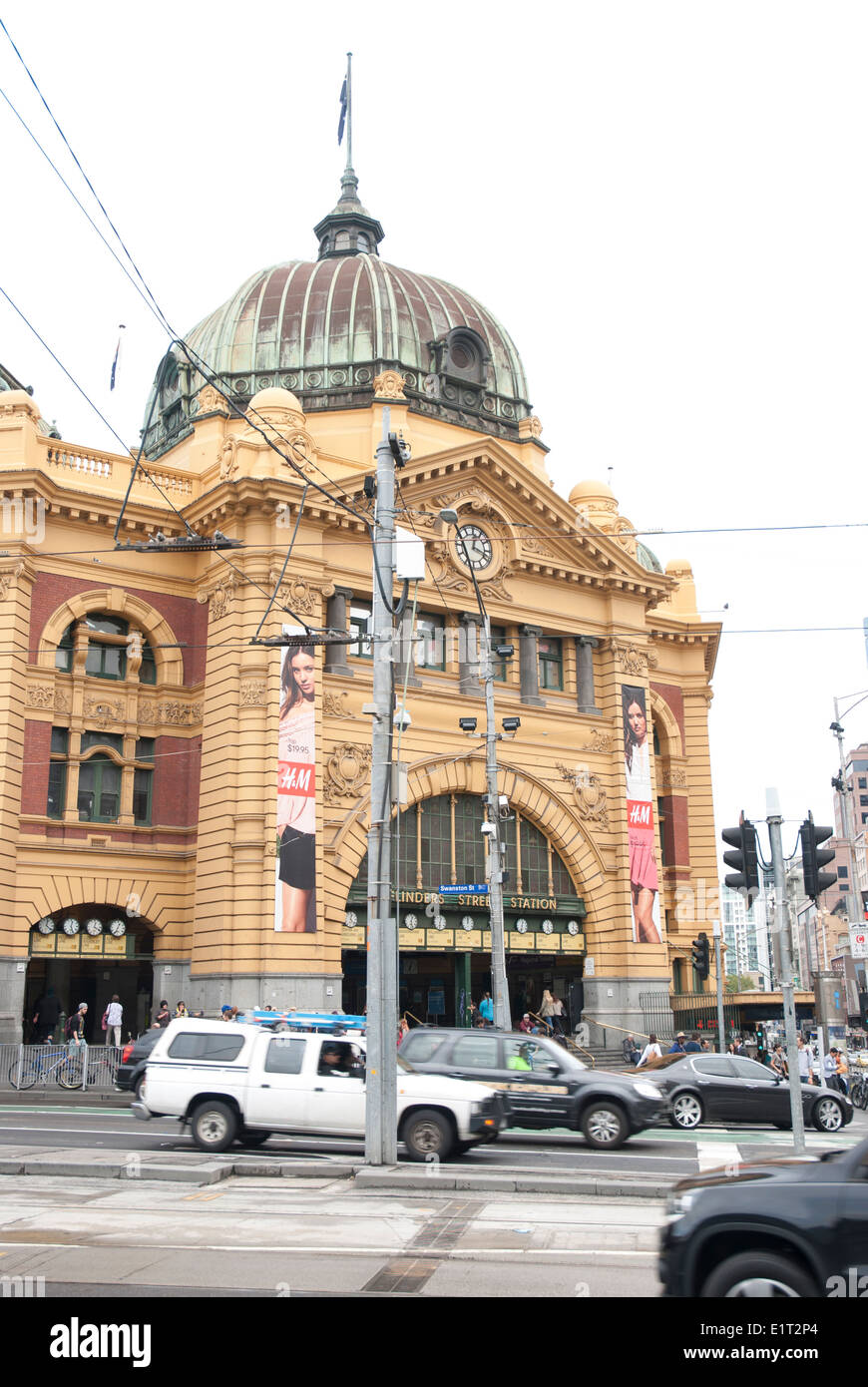 Train lines flinders street station hi-res stock photography and images ...