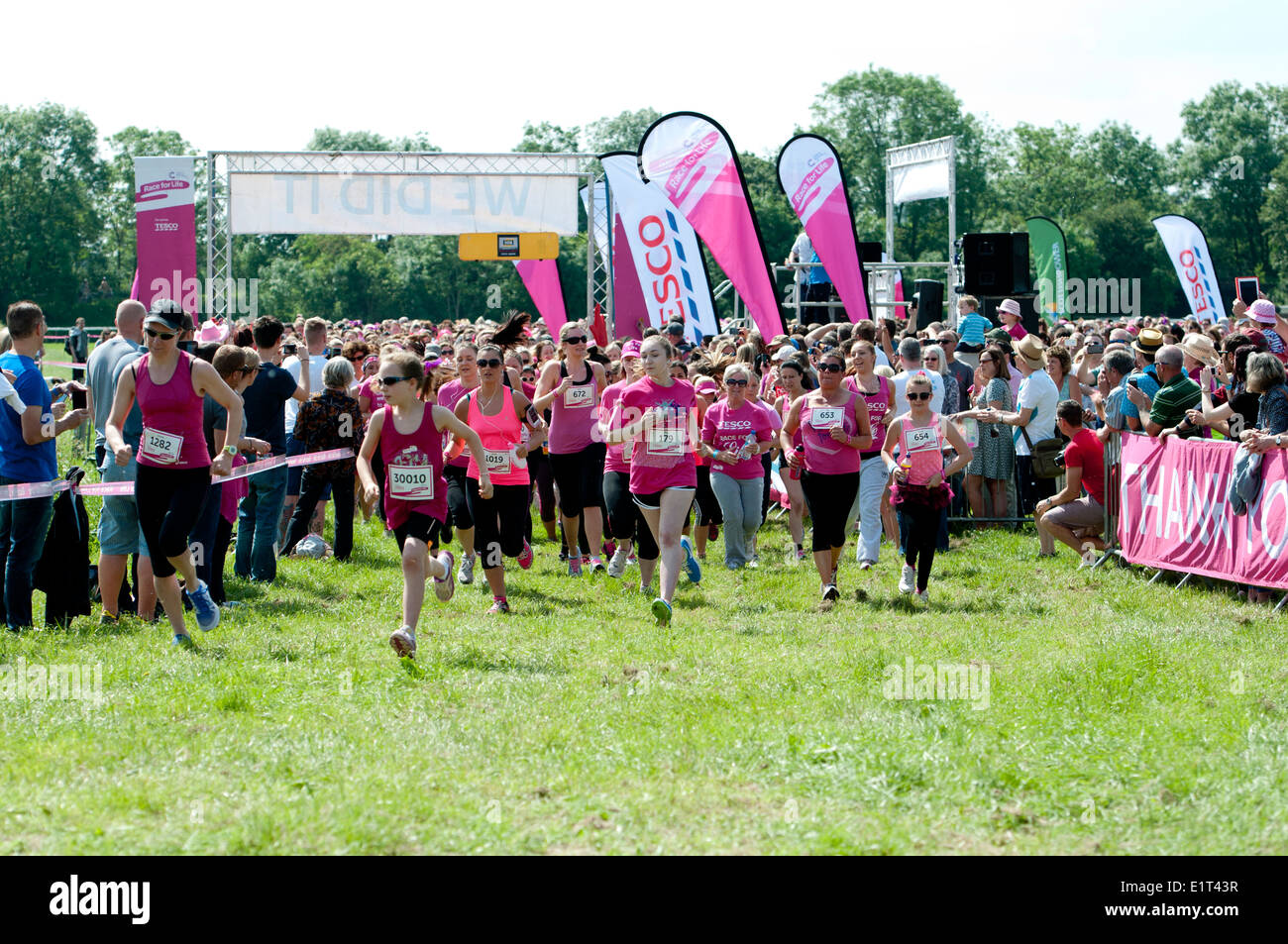 2014 cancer charity run runners hi-res stock photography and images - Alamy