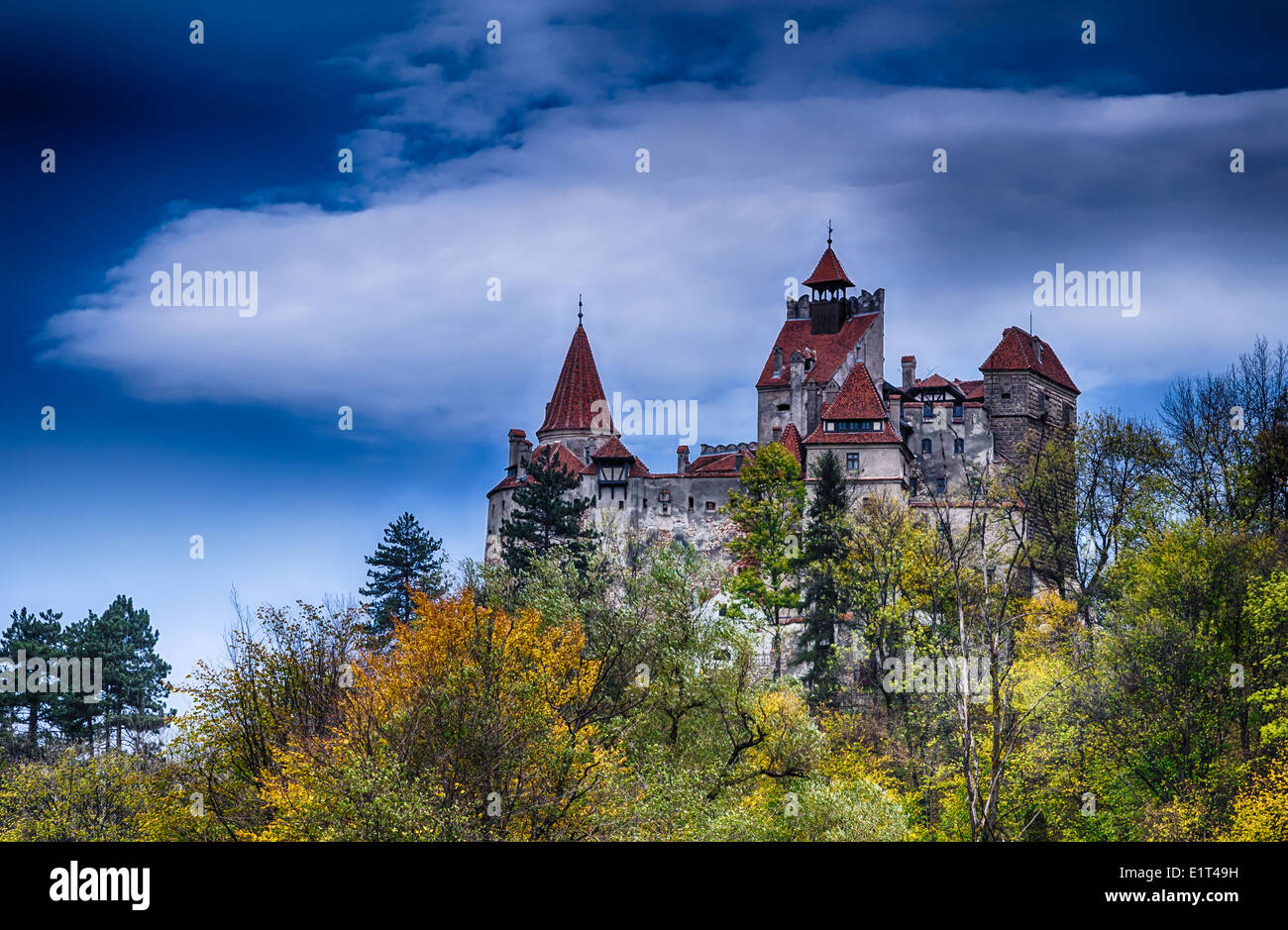 Guarded castle hi-res stock photography and images - Alamy
