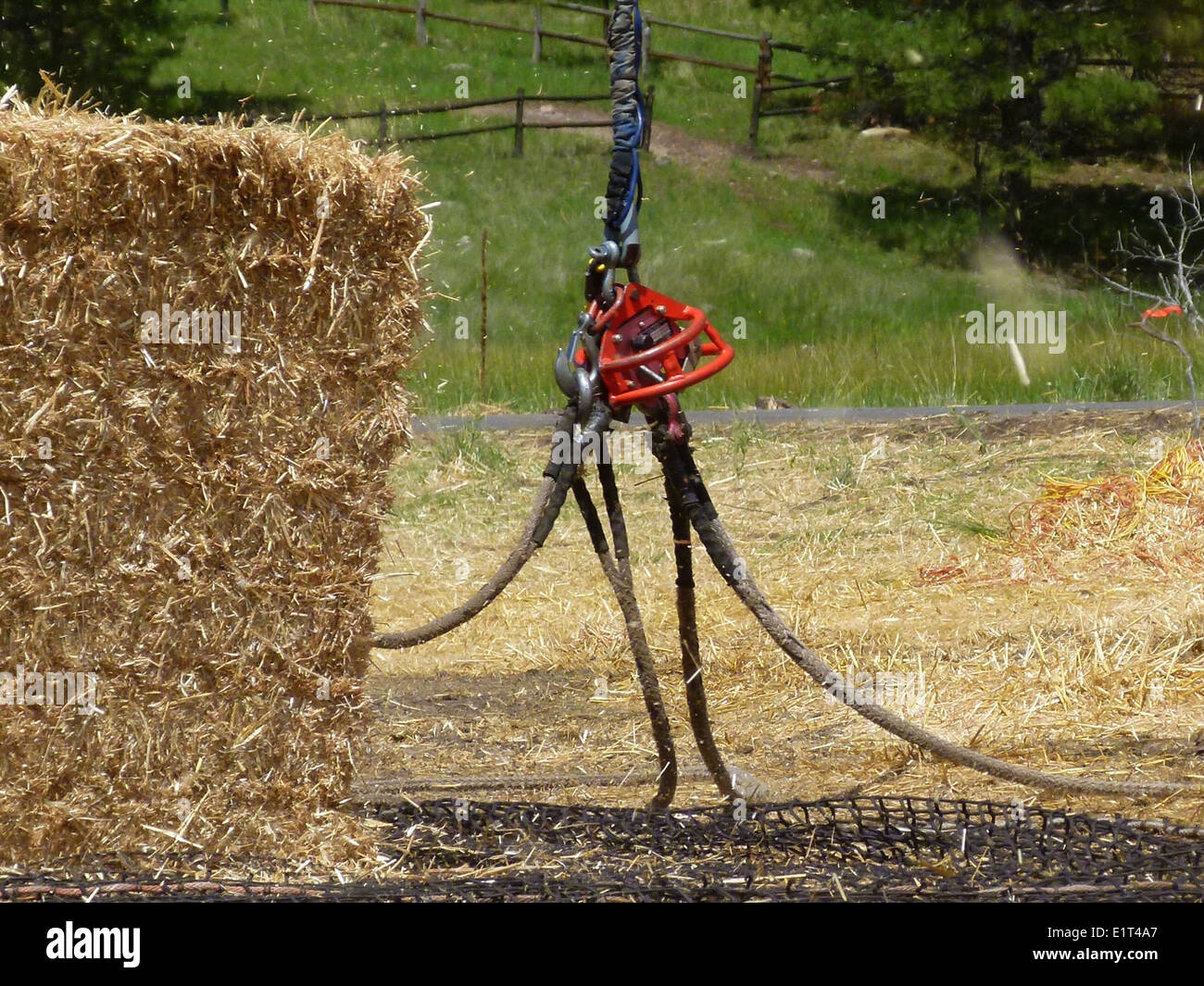 Rigging service hi-res stock photography and images - Alamy