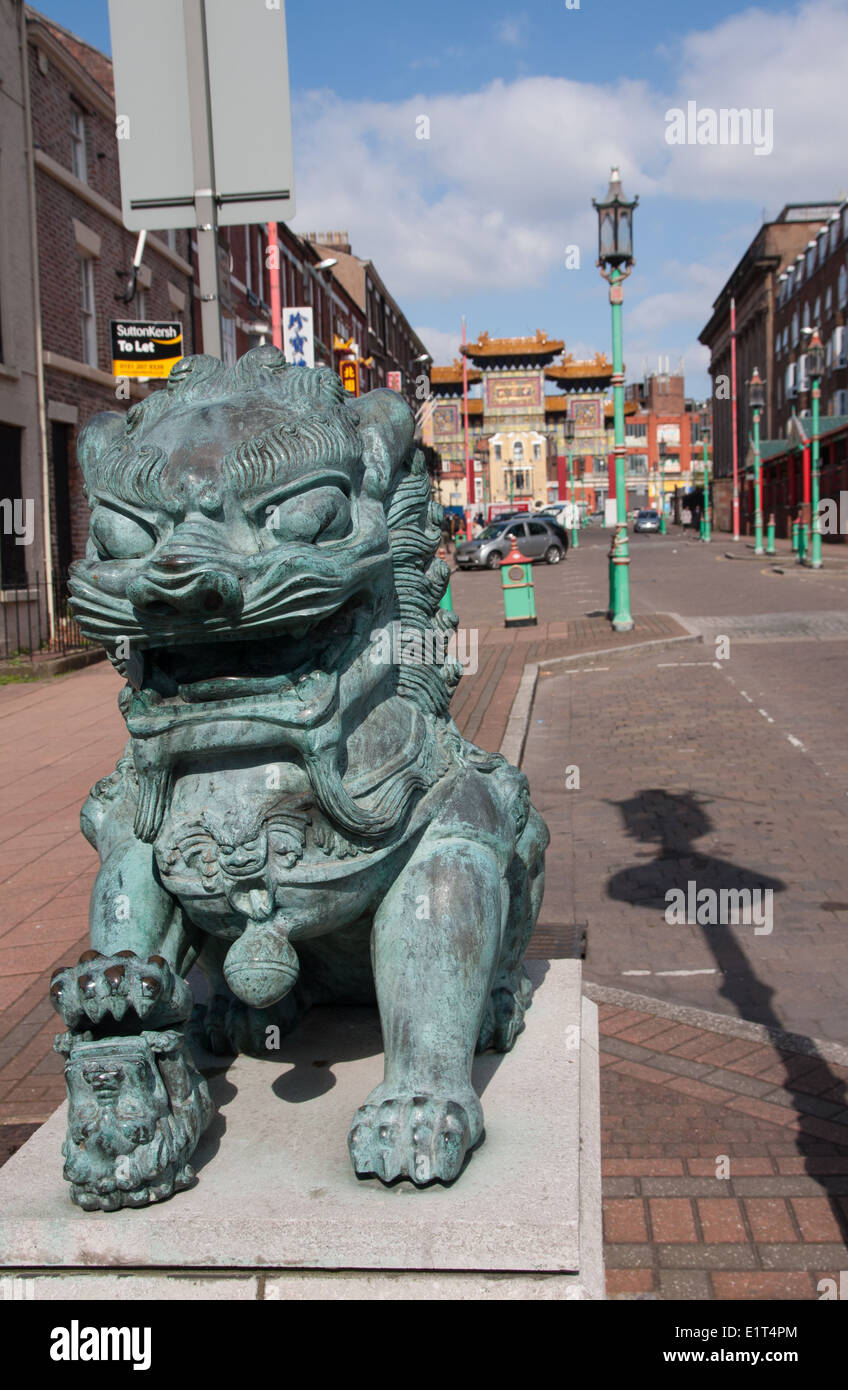 Lion China Town Liverpool Stock Photo - Alamy