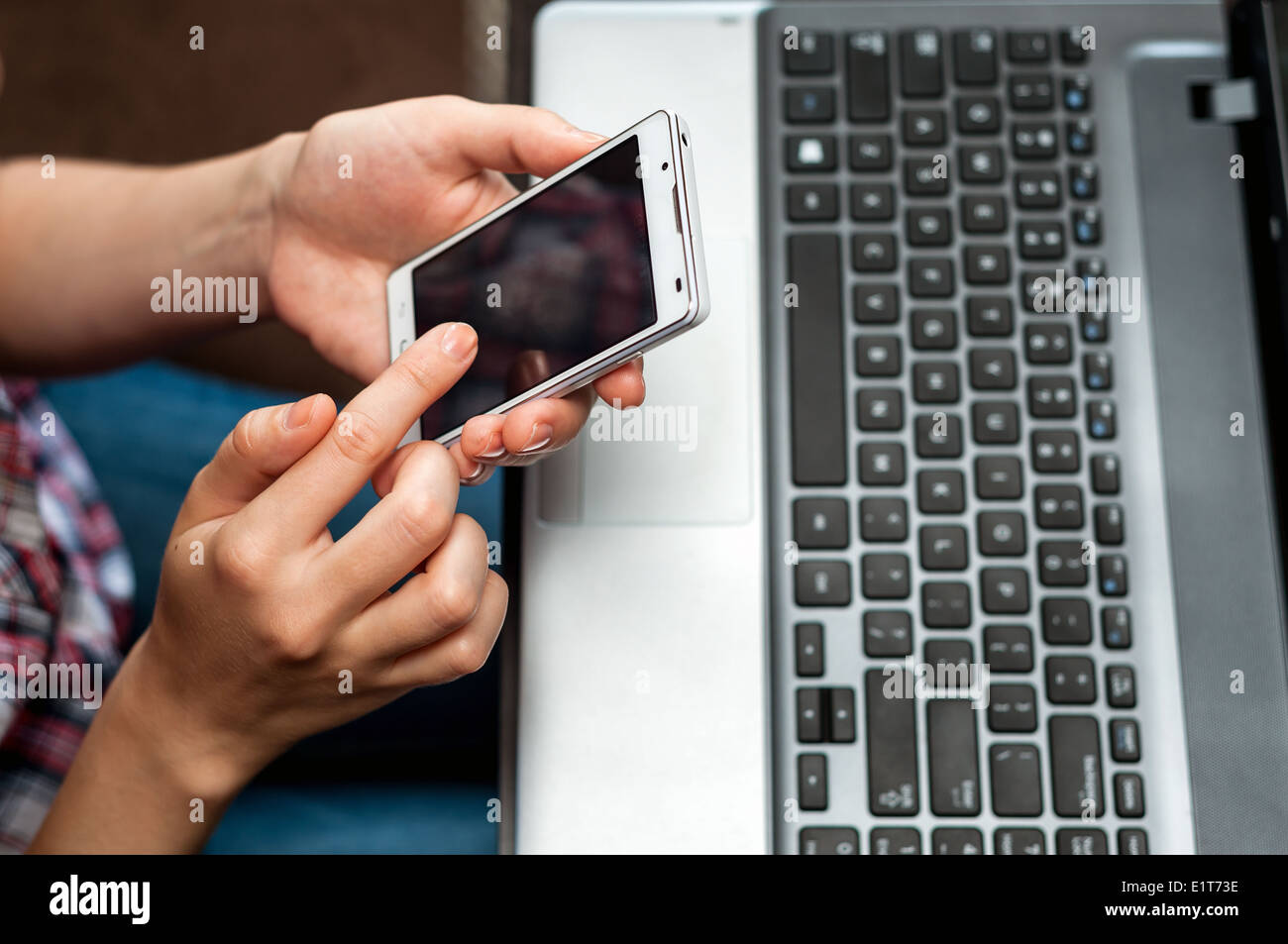 Cell hands hi-res stock photography and images - Alamy