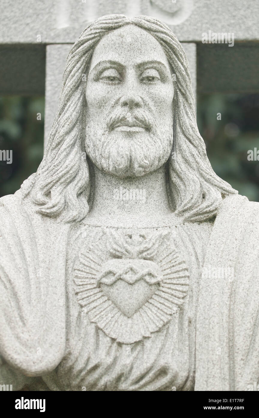 Statue jesus christ in cemetery hi-res stock photography and images - Alamy