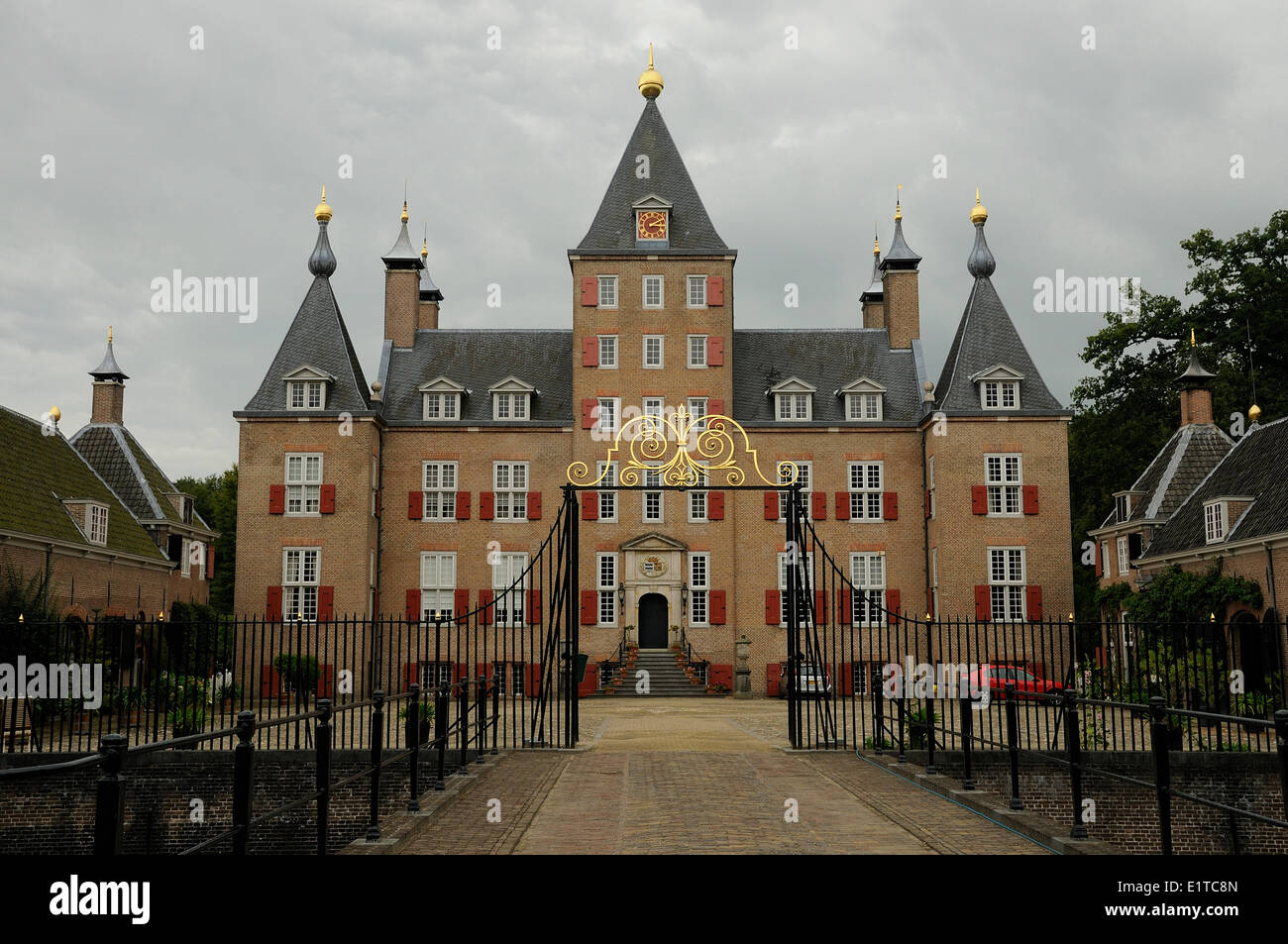 Front view castle of Renswoude Stock Photo - Alamy