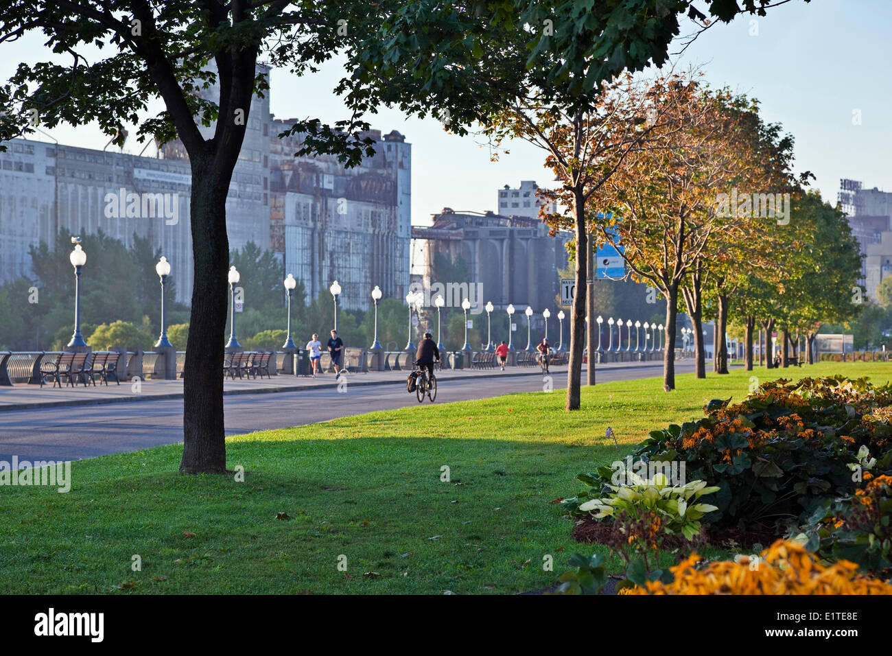 Promenade du vieux port old montreal hi-res stock photography and ...