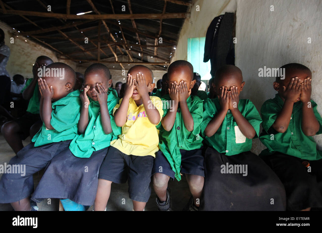 Prayer school children hi-res stock photography and images - Alamy