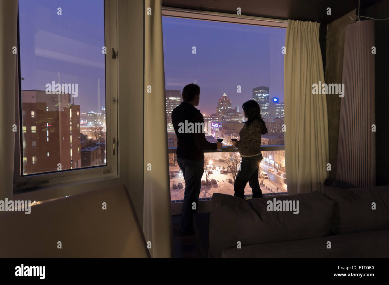 Couple having drinks overlooking view hi-res stock photography and ...