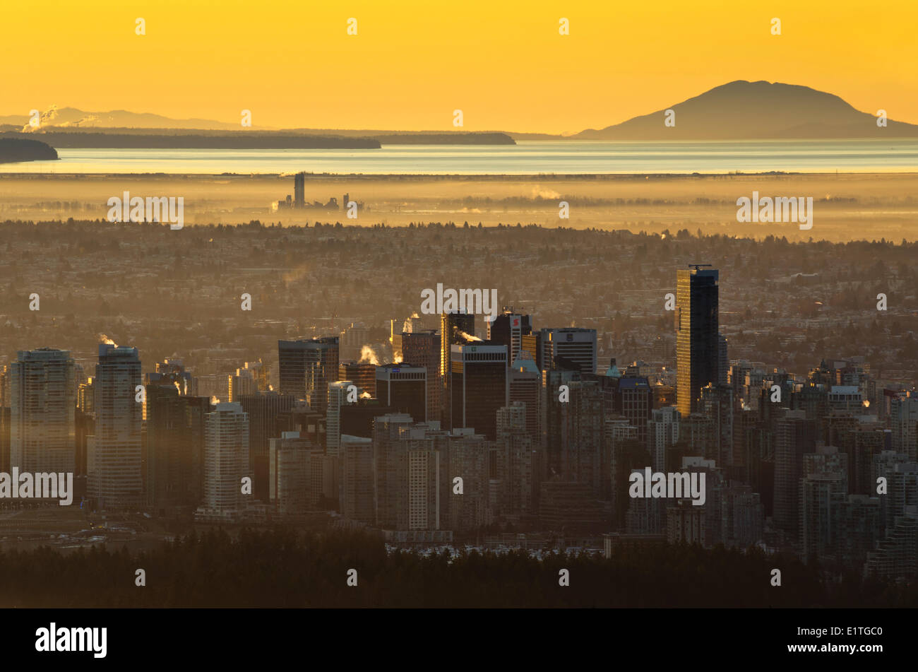 Cypress mountain viewpoint hi-res stock photography and images - Alamy