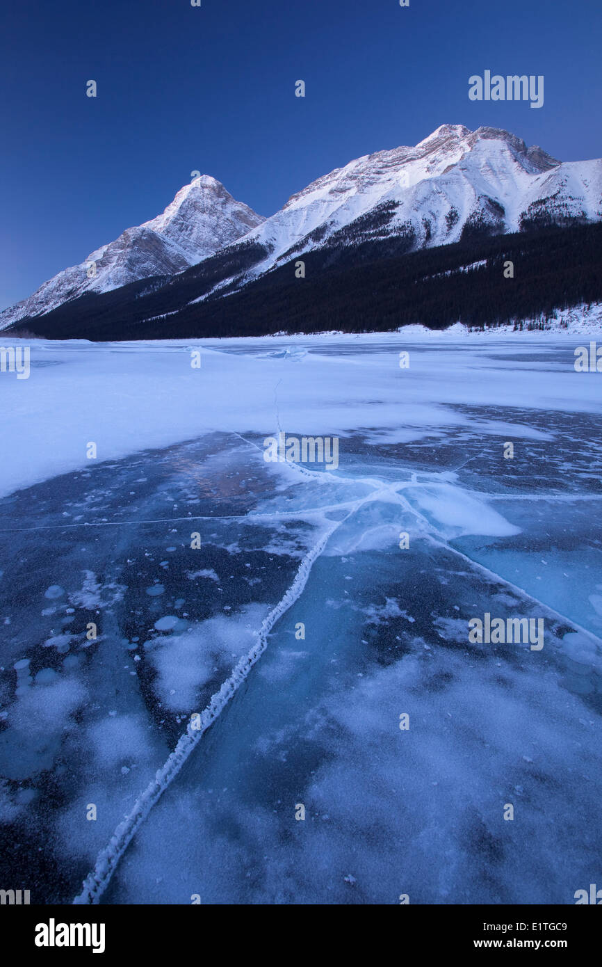 Twilight at Spray Lake in Spray Valley Provincial Park in Kananaskis ...