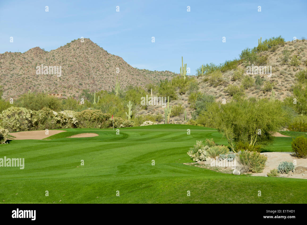 Golf courses hi-res stock photography and images - Alamy
