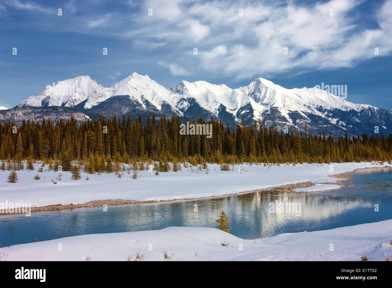 Blue river british columbia hi-res stock photography and images - Alamy