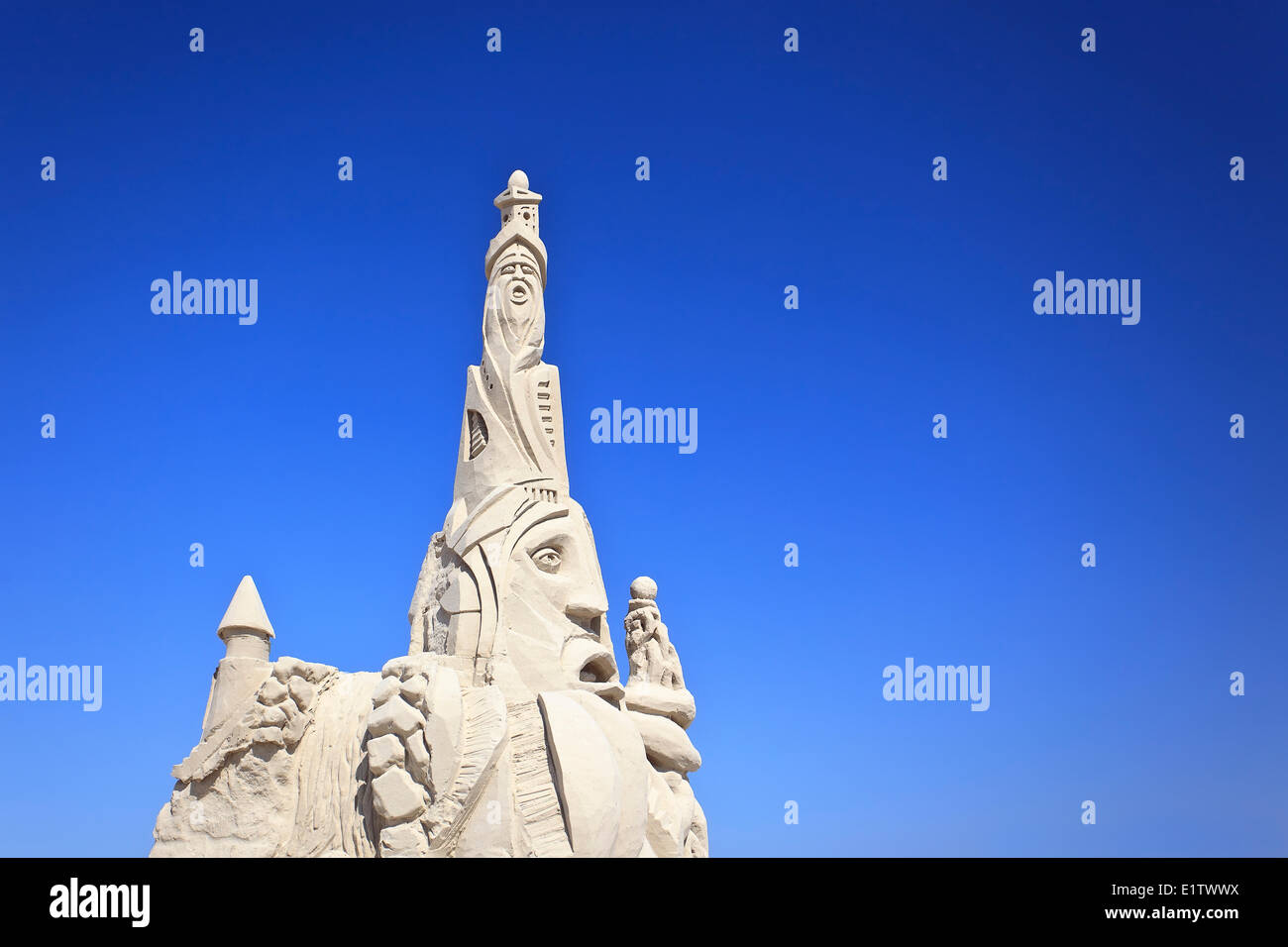 Sandcastles on the beach hi-res stock photography and images - Alamy