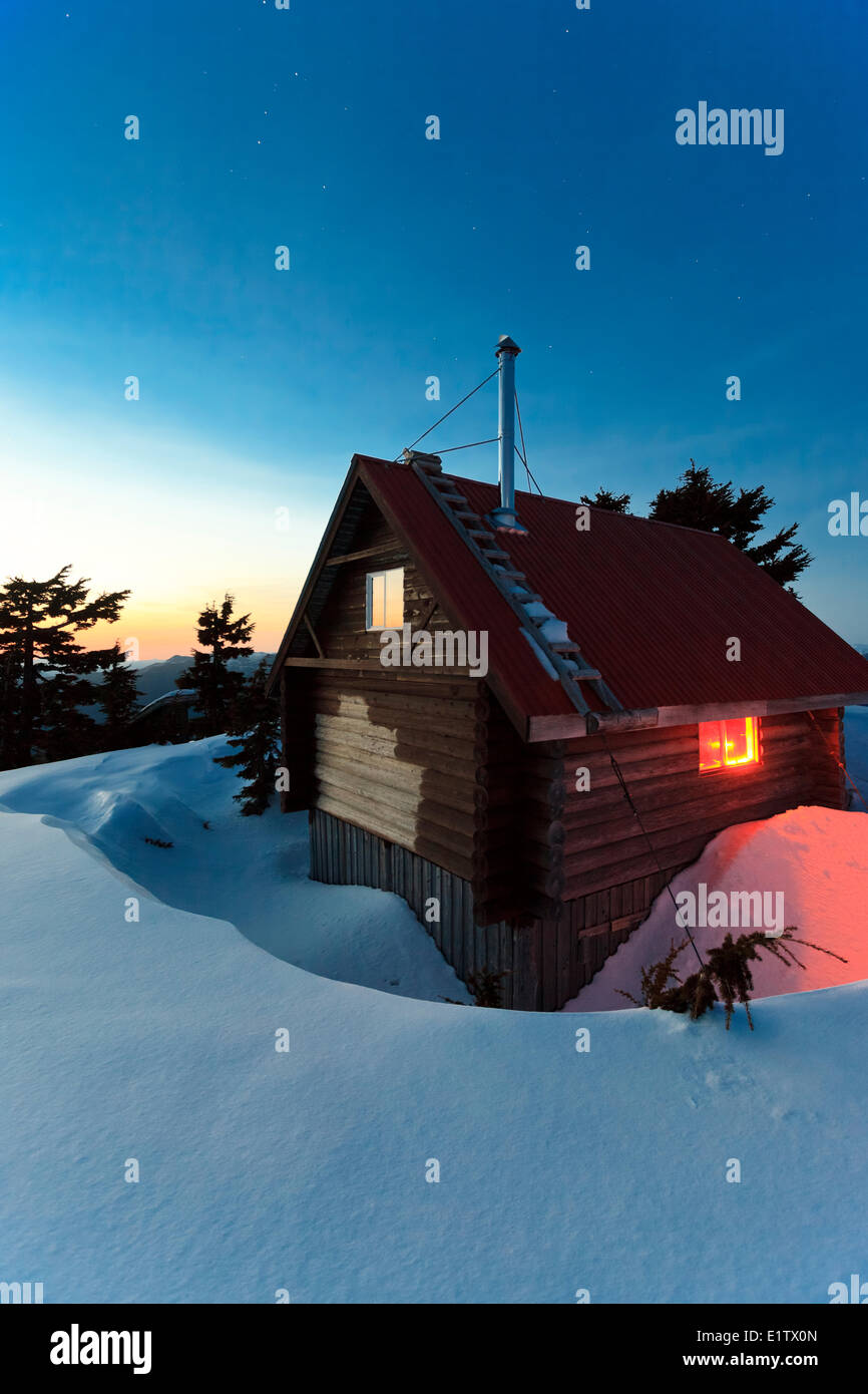 Tetrahedron hi-res stock photography and images - Alamy