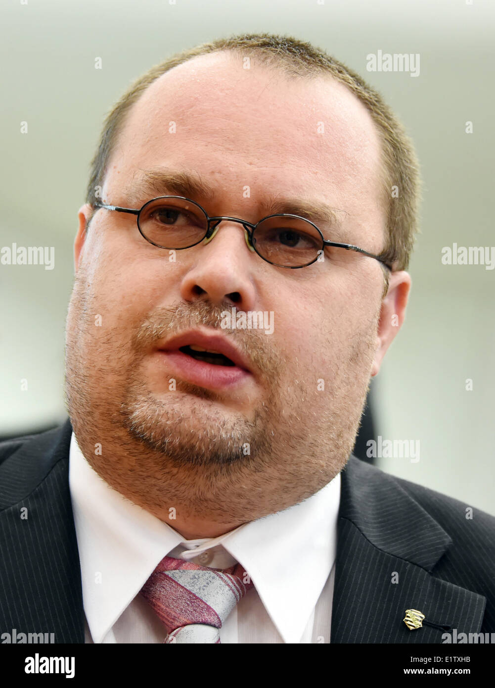 Karlsruhe, Germany. 10th June, 2014. Plaintiff agains the procedure to ...