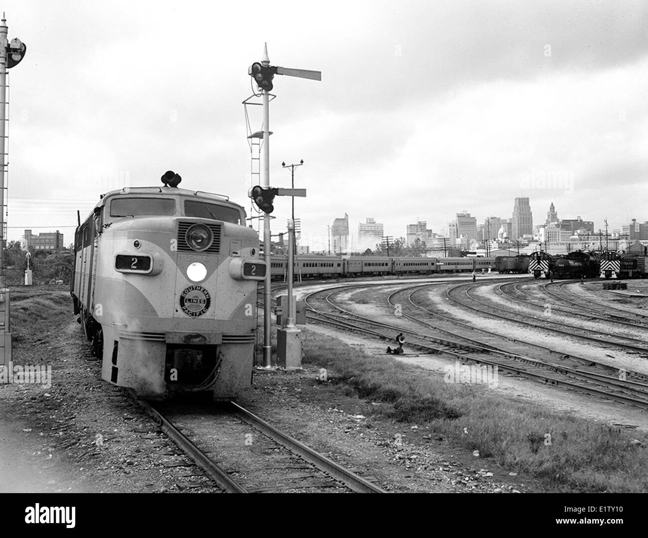 Southern locomotives limited hi-res stock photography and images - Alamy