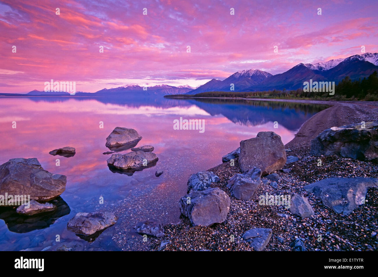 Lake kluane hi-res stock photography and images - Alamy